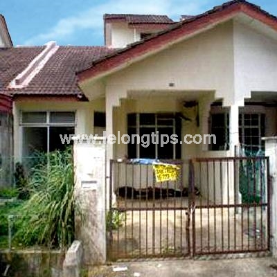 Single storey terraced house - Intermediate lot, 3 bedroom