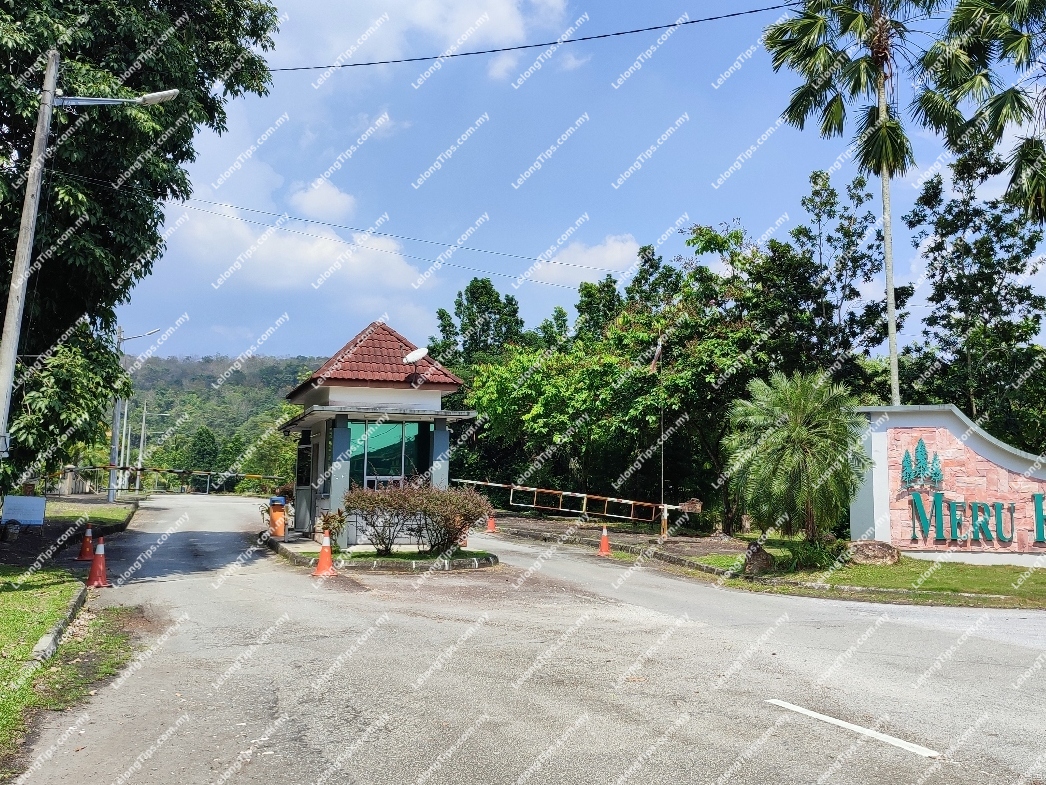 Auction 5 + 1 Room 2 Storey Semi Detached House [4 min to Econsave ...