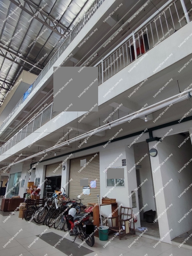 3 Storey Shop Office