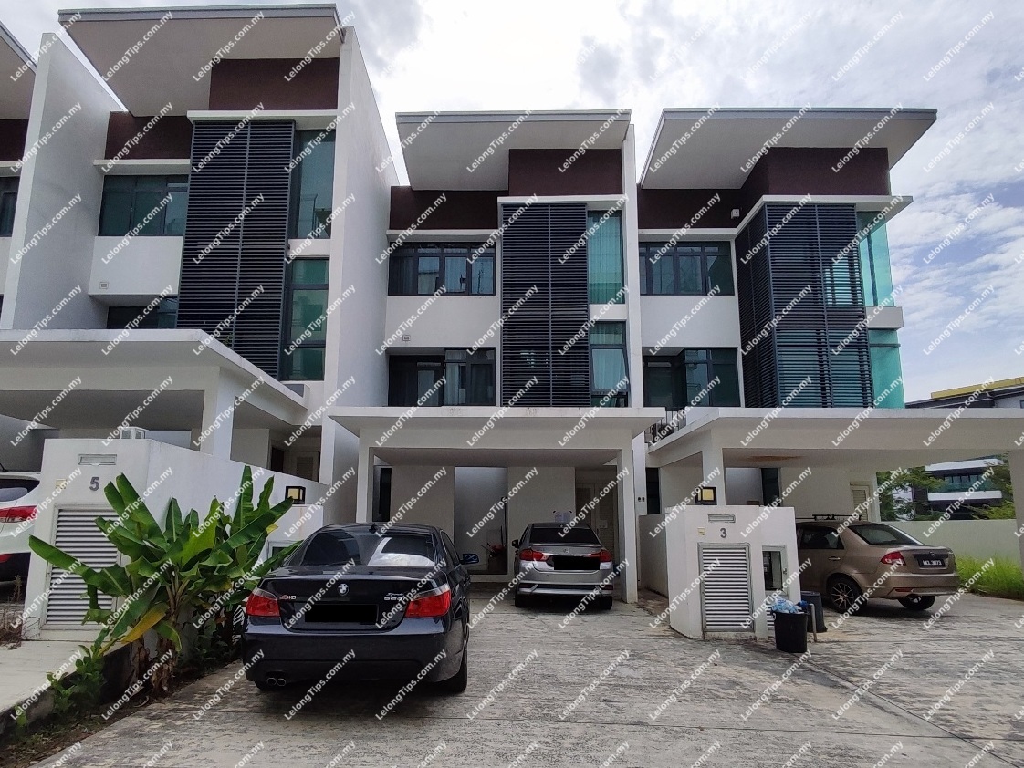 Freehold 3 Storey Super Link House [4 min to DPULZE Shopping Centre; 5 ...