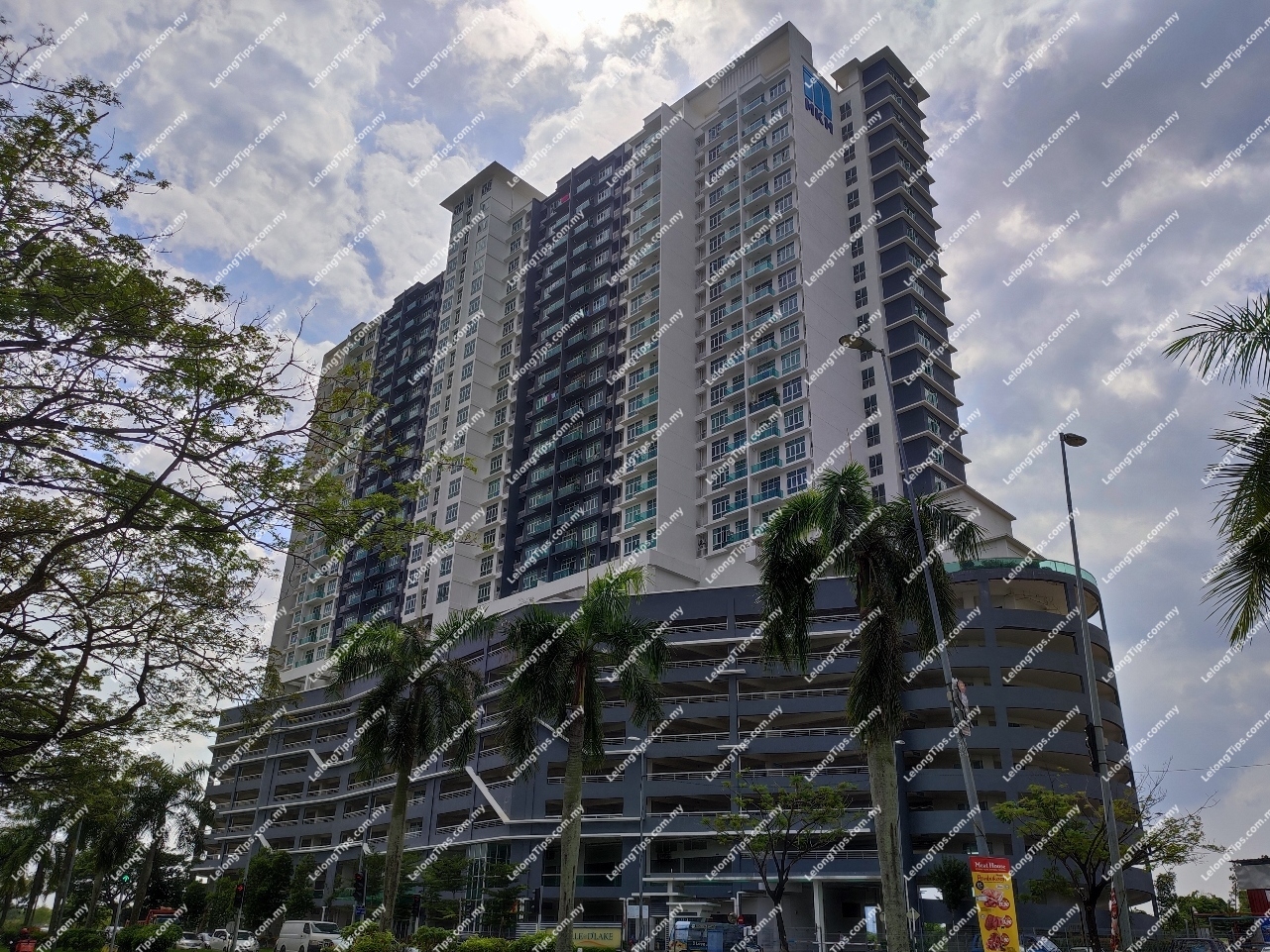 Saville D'Lake Service Residence