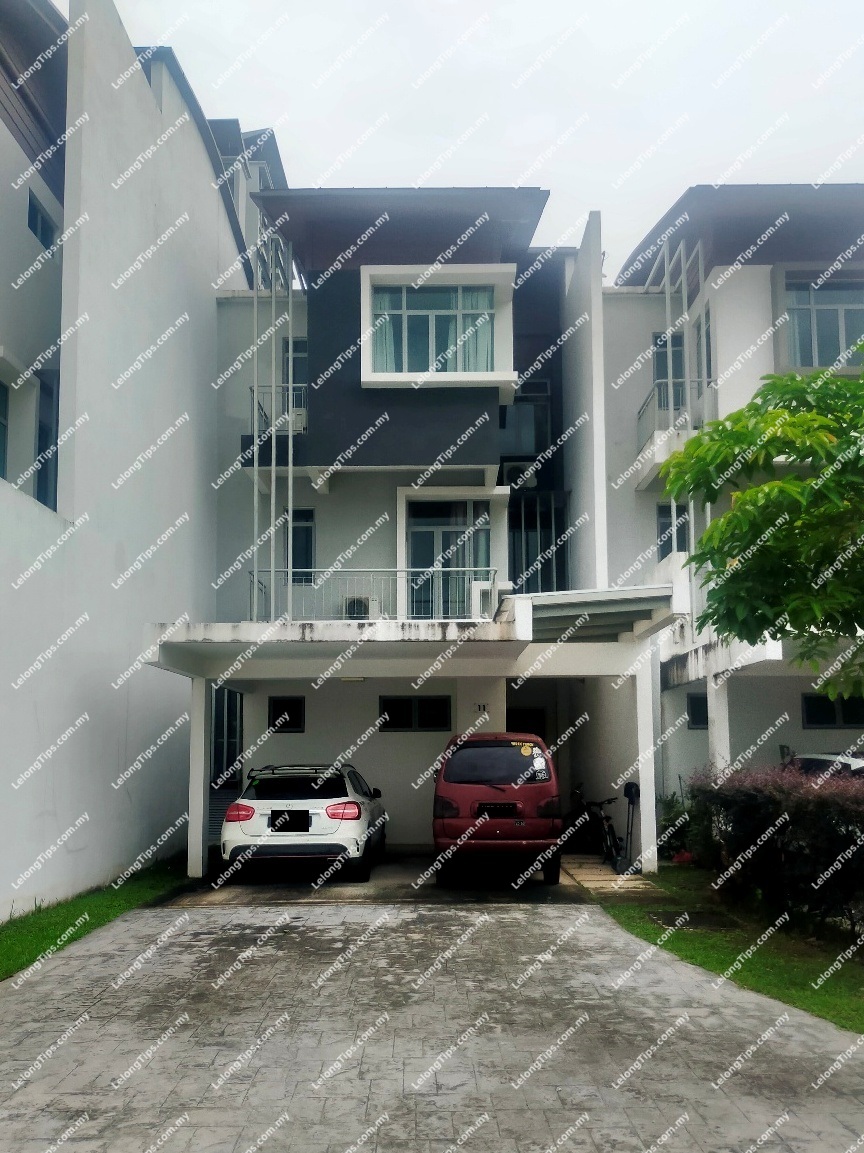 3 Storey Terrace House