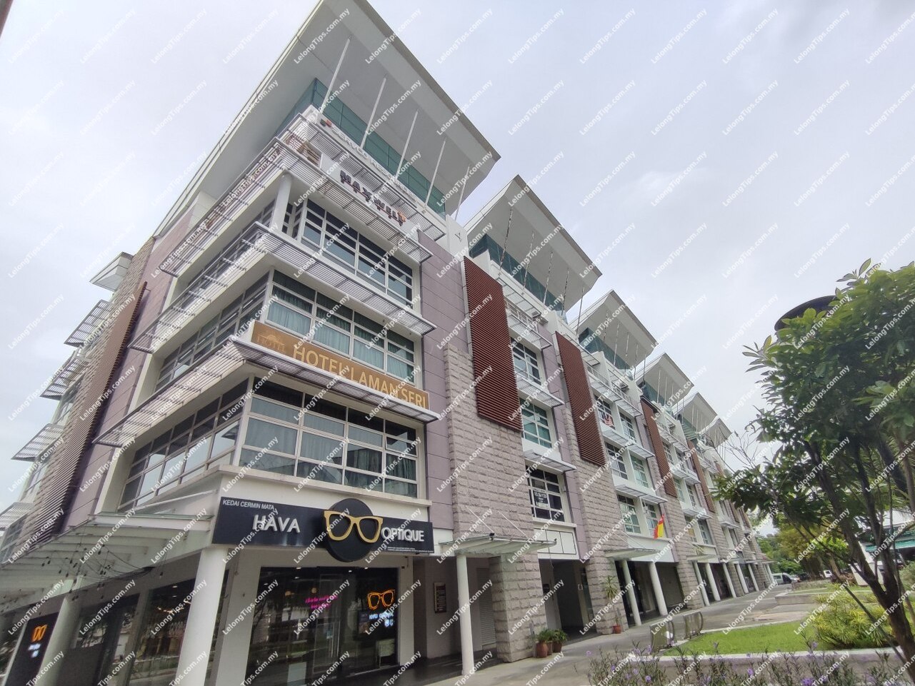 Stratified Shop Office