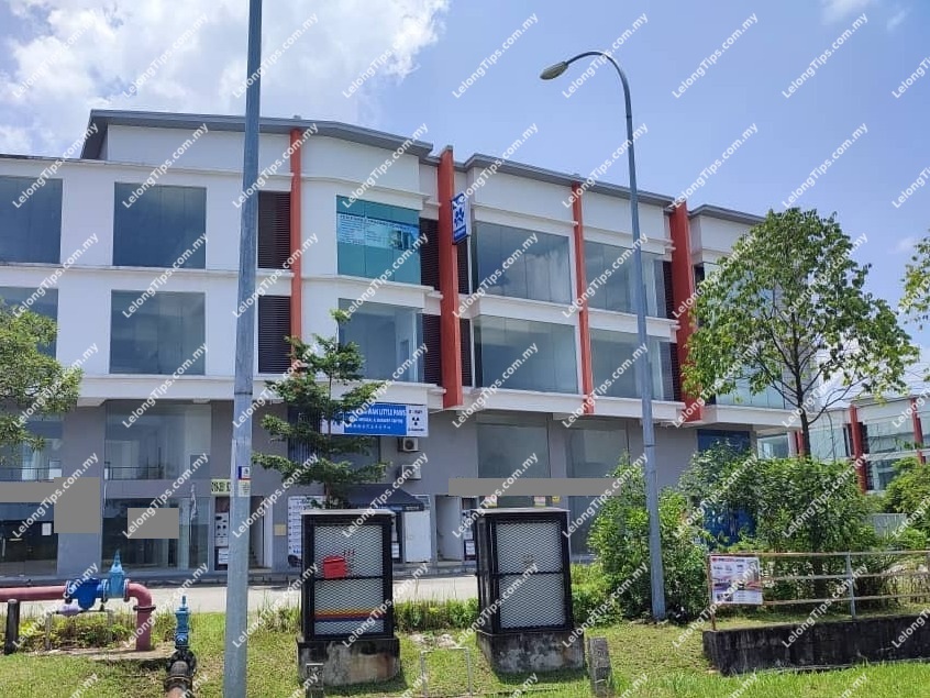 3 Storey Shop Office