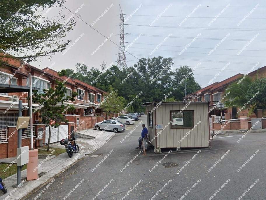 Freehold 2 Storey Terrace House [3 min to Serdang Jaya MRT Station; 10 ...