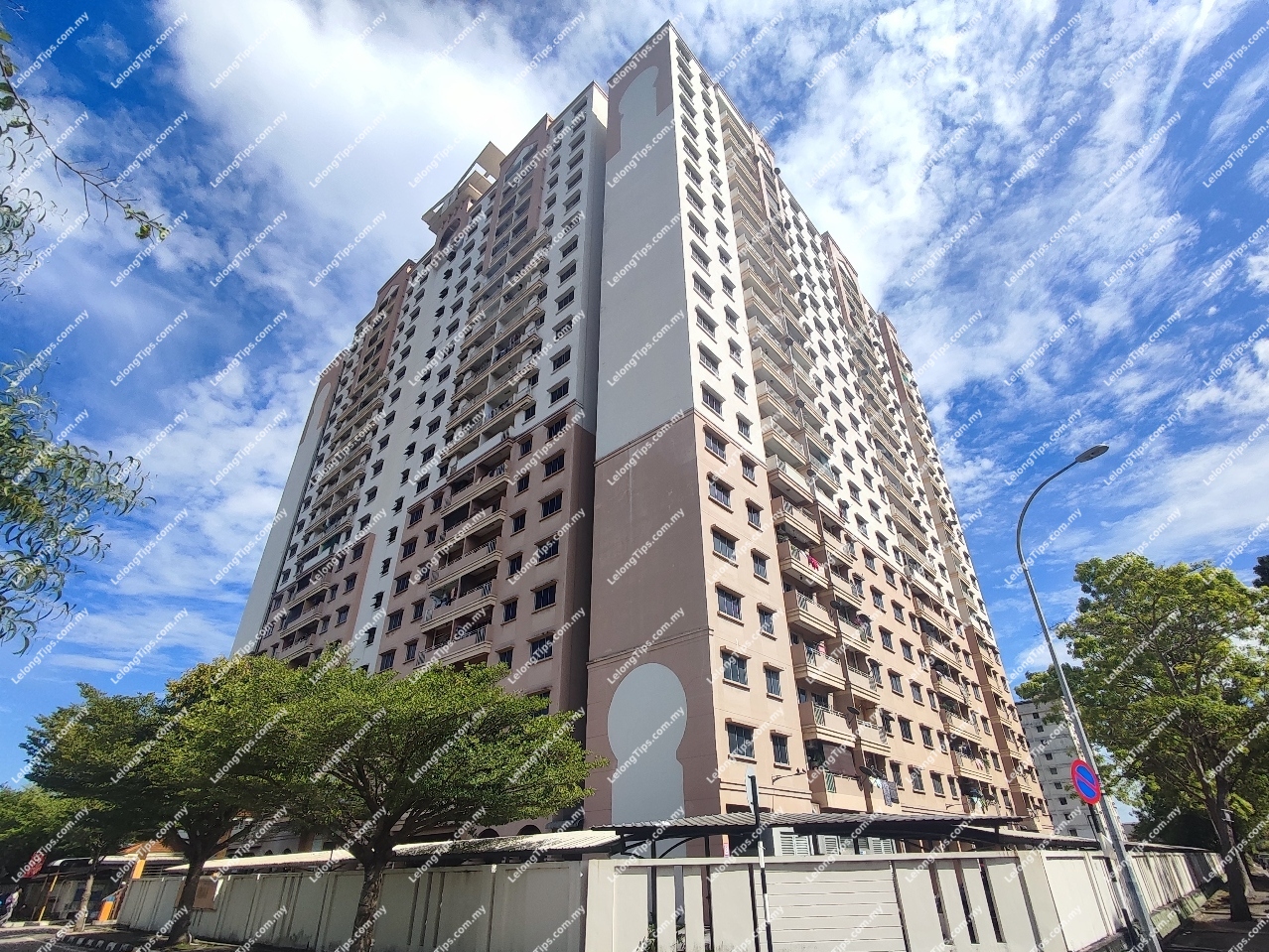 Prima Aman Apartment