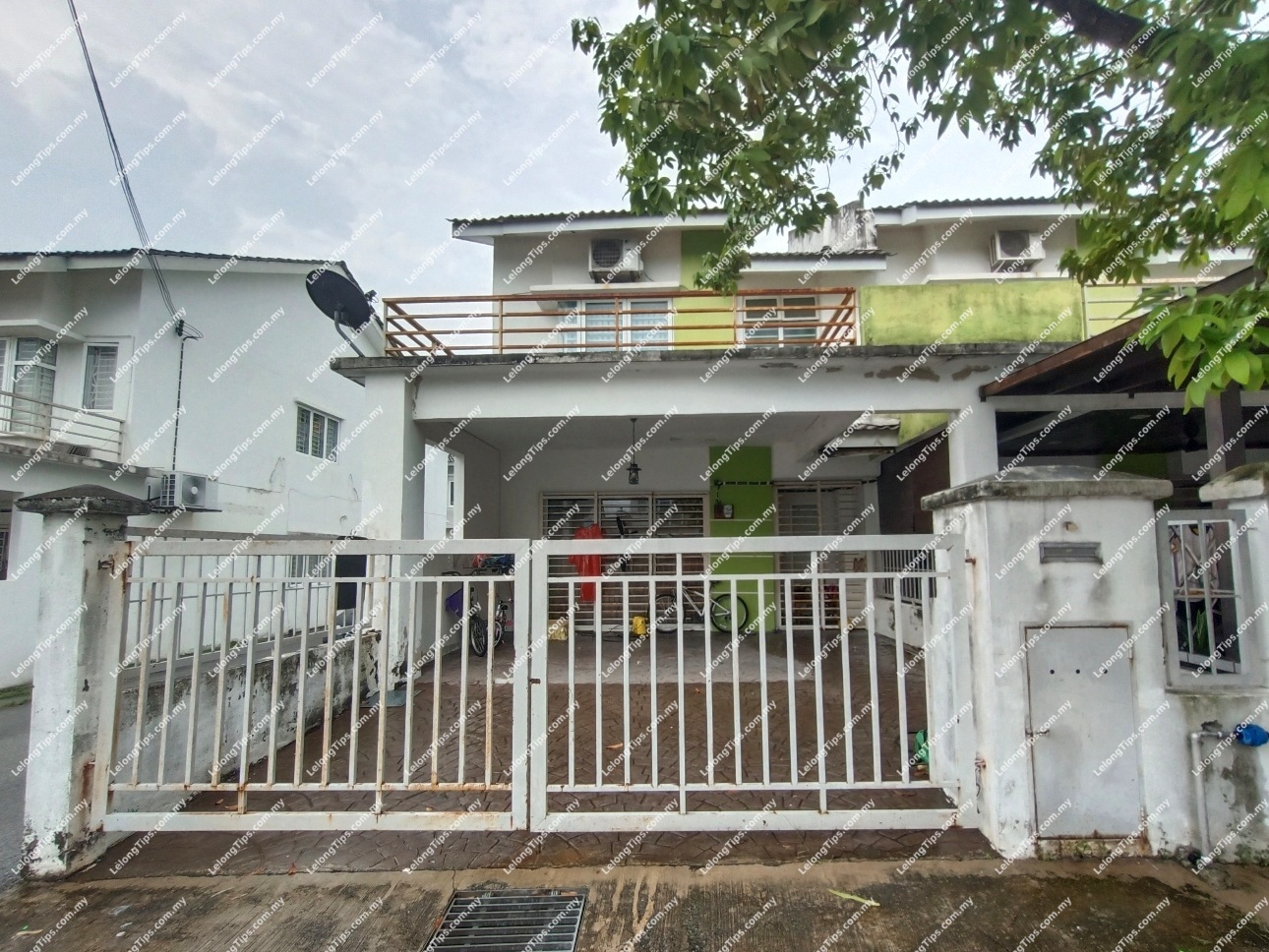 2 Storey Terrace House, End Lot [4 min to Bangi Gateway Shopping Complex]