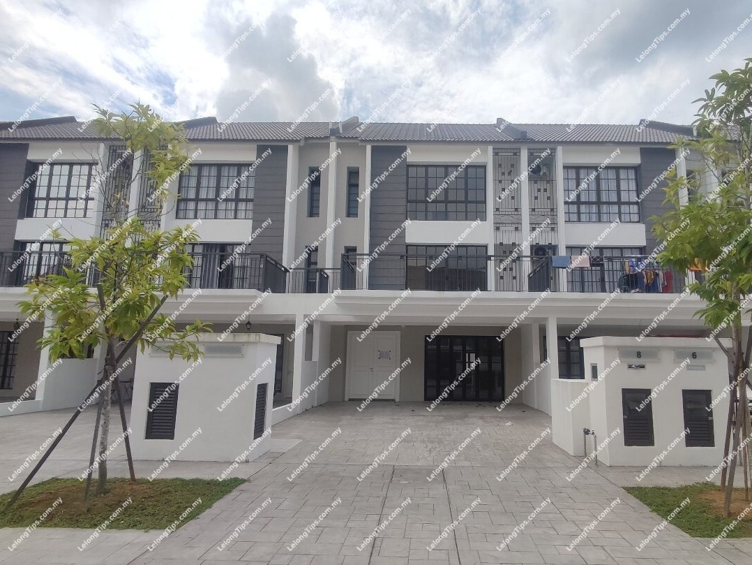 3 Storey Terrace House