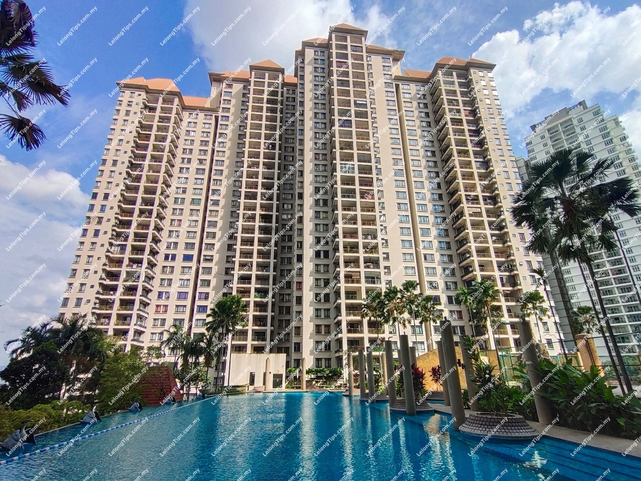 3 Bedroom Sri Putramas 2 Condominium (Royal Domain) [5 min to Publika ...