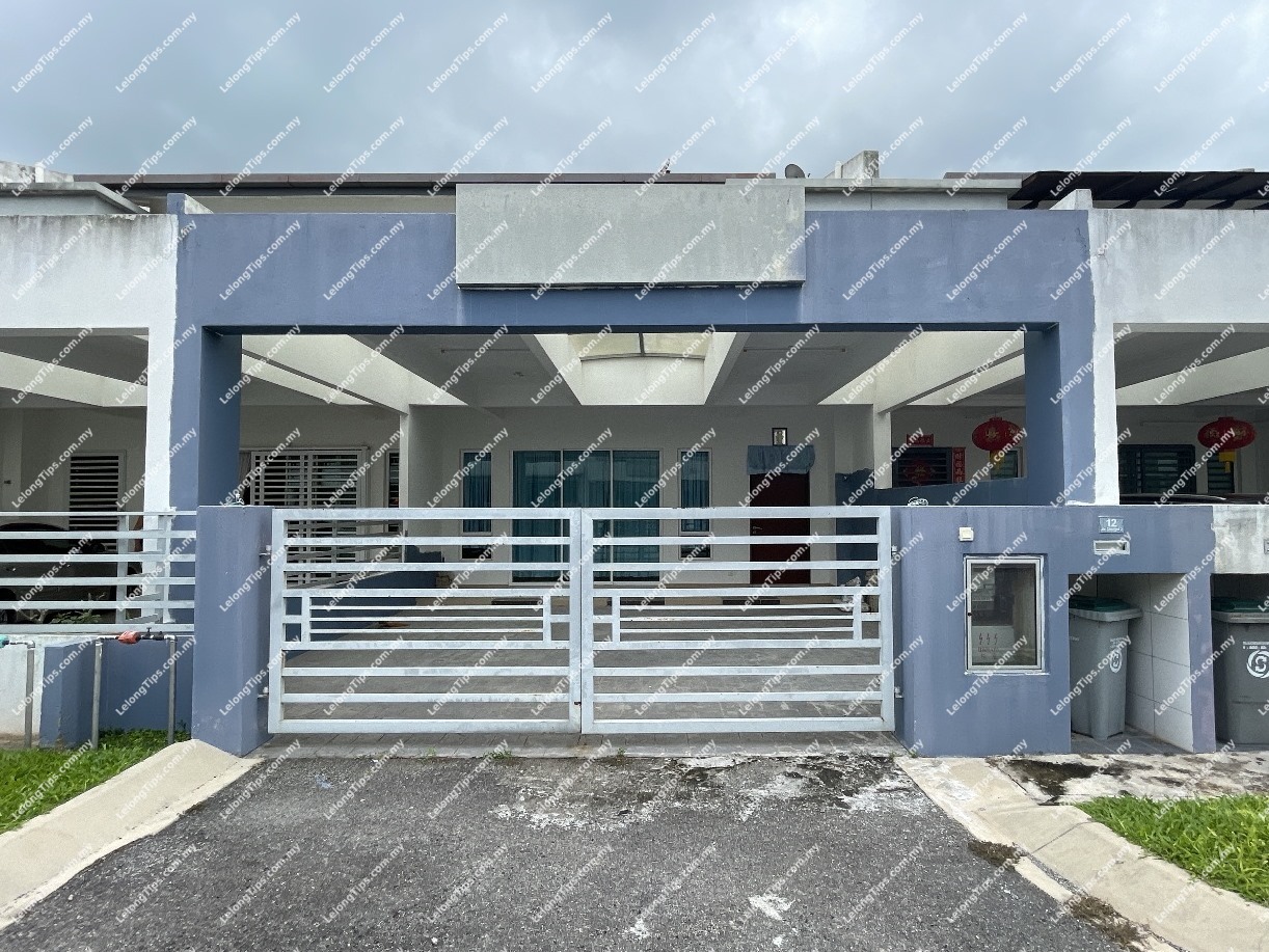 Freehold 2 Storey Terrace House, Intermediate [2 min to Lotus's Bahau ...