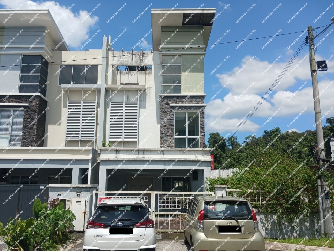 3 Storey Terrace House