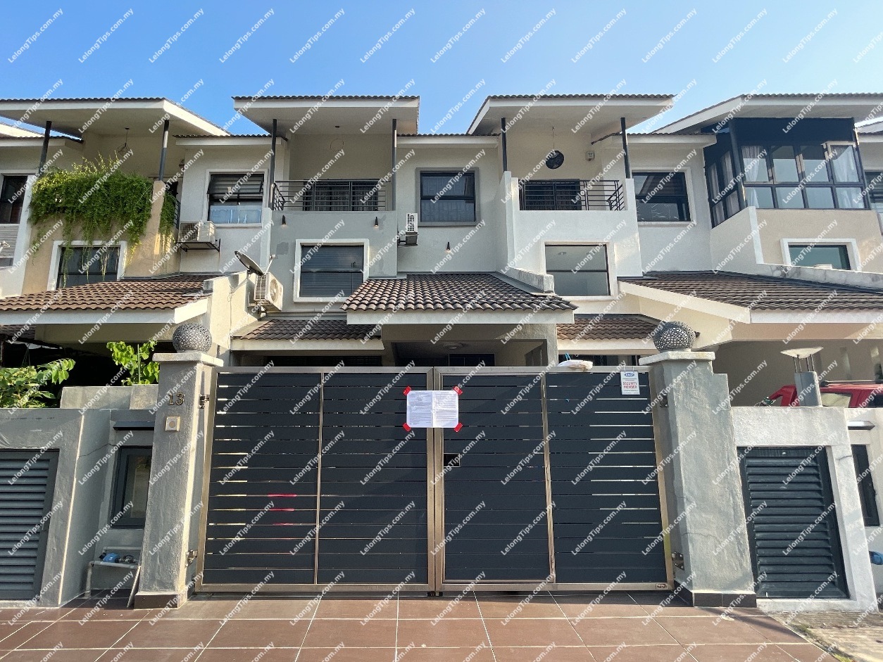 3 Storey Terrace House