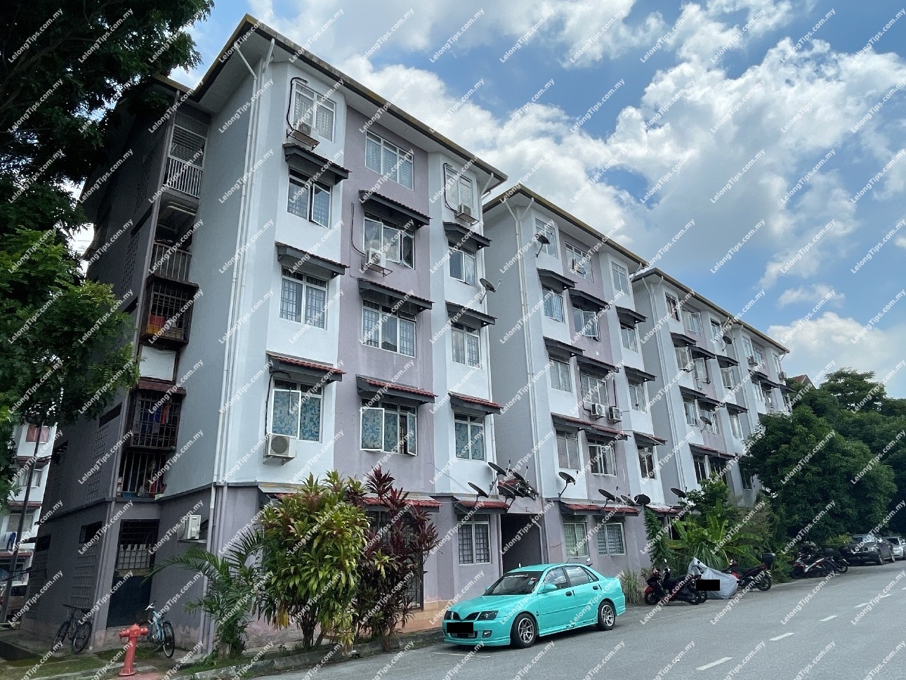 Nilai Santalia Apartment (Penthouse)