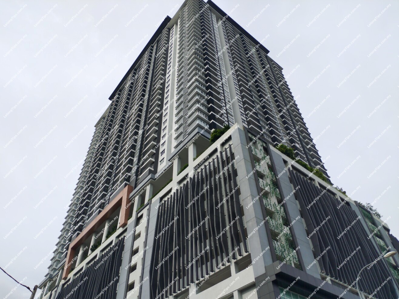 Pinnacle Sri Petaling Service Apartment